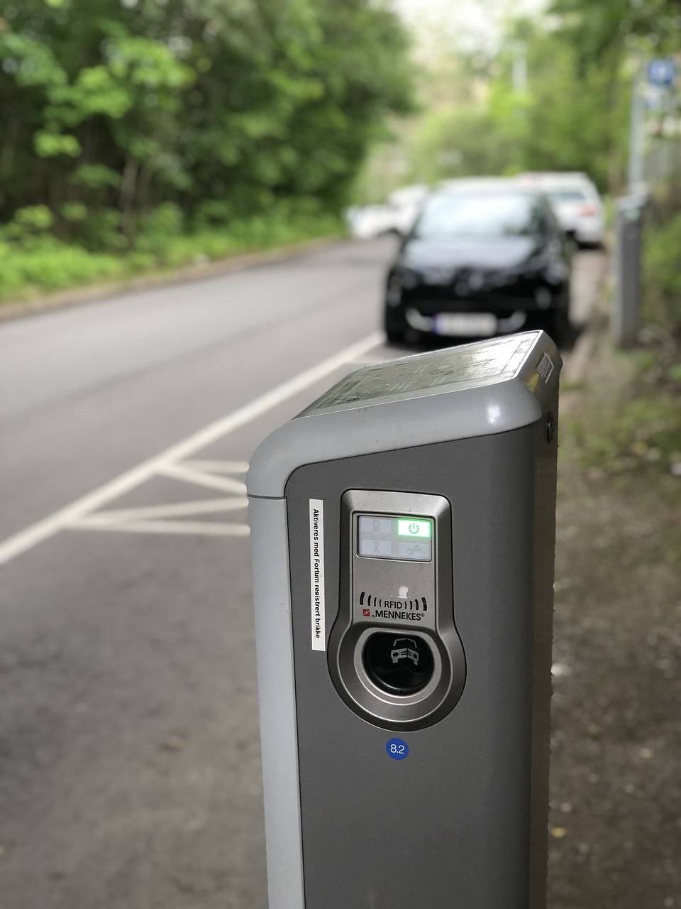 Robotų siurblių įkrovimo stotelės: kaip jos veikia ir kaip jas ... Robotų siurblių įkrovimo stotelės: kaip jos veikia ir kaip jas ...